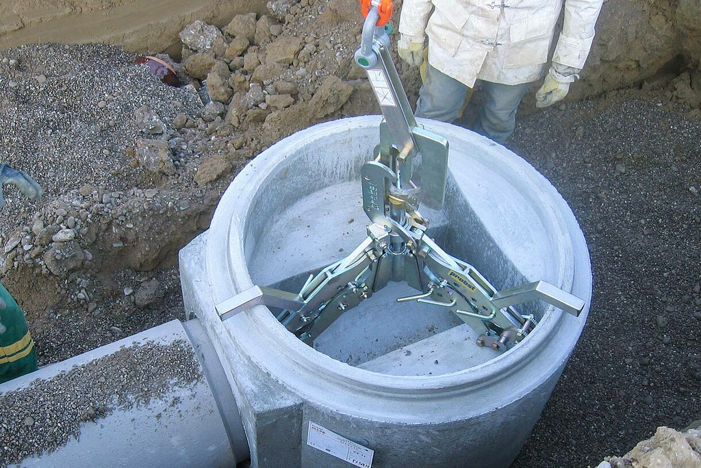 Manhole and Cone Installation Clamp SVZ-UNI-UK – Accura